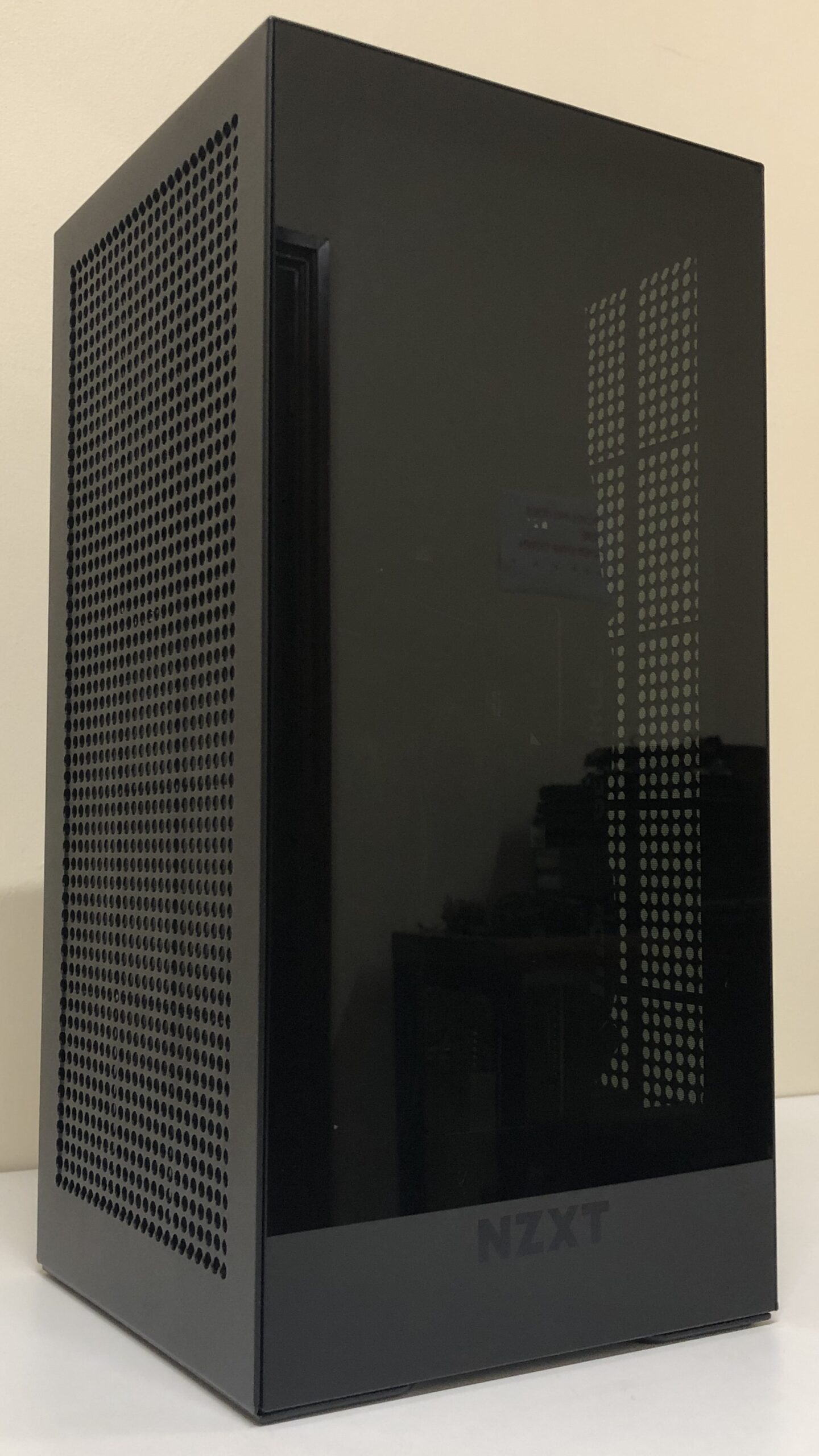 NZXT – World of Tech